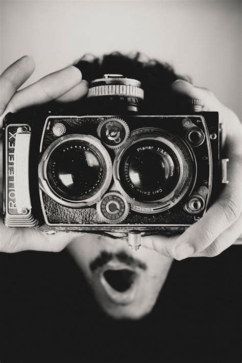 1950 년대 감정 거울 구식 그림자 대조 디테일 레트로 렌즈 롤라이플렉스 모래시계 블랙 앤 화이트 빈티지 빈티지 사진 사진 장비 사진작가 세기