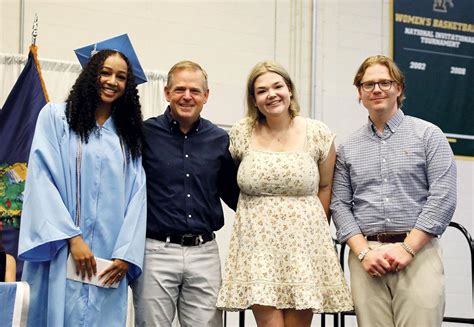 An Amazing Feat Of The Feet Wake Robin