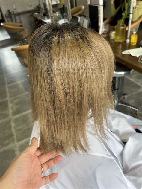 ブリーチ3回で作る透明感のあるグレージュカラー 横浜鶴ヶ峰美容室 Enx