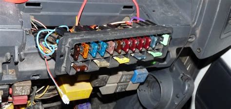 How To Check A Car Fuse Without A Multimeter 8 Methods