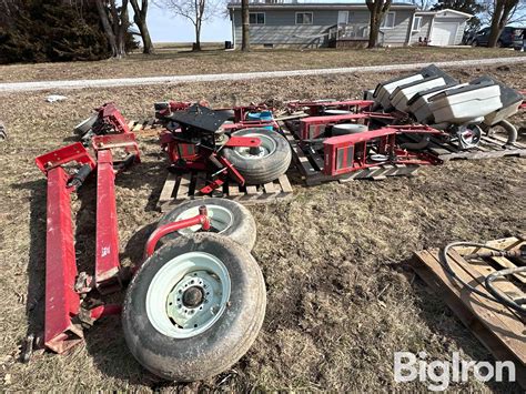 White 7 Row Disassembled Splitter Planter Wno Frame Bar Bigiron Auctions