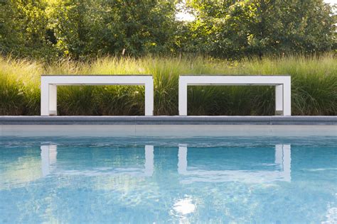 Luxe Buitenzwembad Bekleed Met Keramische Tegels En Glasmozaïek ‹ De