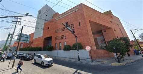 Por Falla En Elevador De Hospital Del Imss Un Camillero Casi Queda