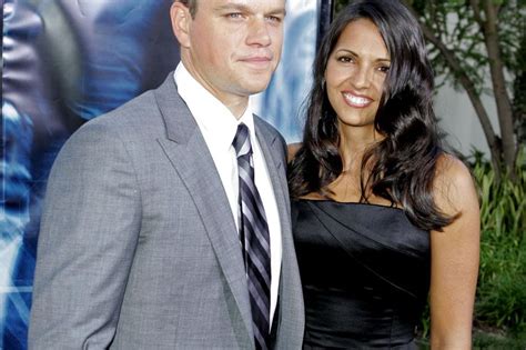 Matt Damon Married Barmaid With A Young Daughter 20