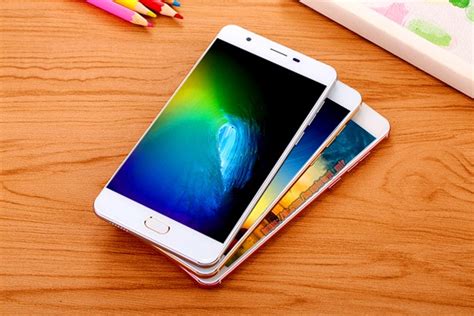 Ультратонкий, четырёхъядерный смартфон с диагональю экрана 4.5 дюйма ...