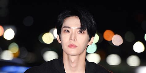 【photo】nct ドヨン、スケジュールのため日本へオールブラックスタイルで登場（動画あり） Kstyle