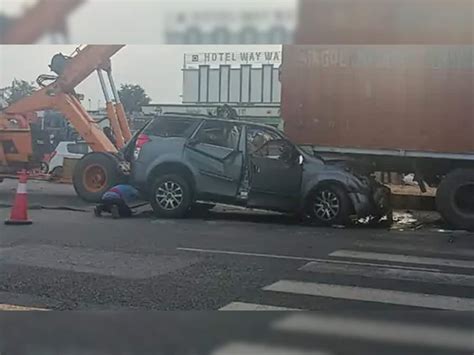 Accident Between Car And Truck Near Vadodara 4 People Dead On The Spot