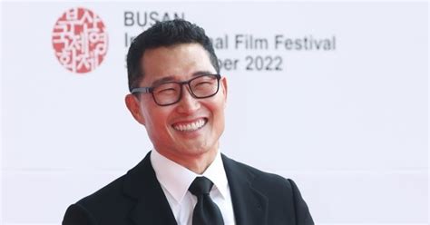대니얼 대 킴 부드러운 미소