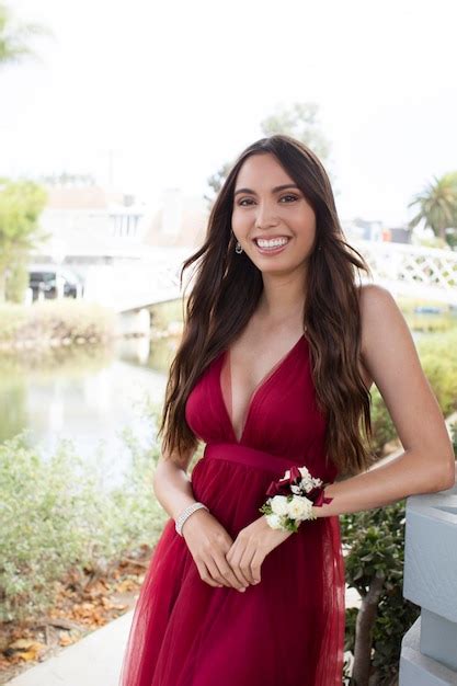 Indyjska Mloda Dziewczyna Zdjęcia darmowe pobieranie na Freepik