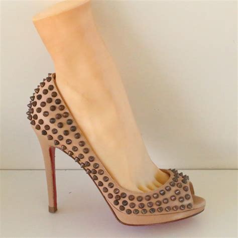 Christian Louboutin Beige Yolanda Spike Pumps Gem