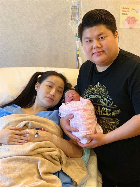 មក ស្គាល់ ឈ្មោះ កូន ស្រី ឧកញ៉ា ឌួង ឆាយ ទើប នឹង កើត