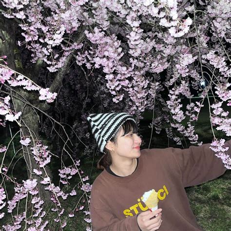 蒔田彩珠さんのインスタグラム写真 蒔田彩珠instagram「☺︎︎ 寒いし暑いねん🧏」4月12日 20時14分 Makitaaju