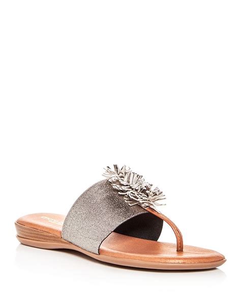 Andre Assous Womens Novalee Featherweights™ Leather Fringe Demi Wedge