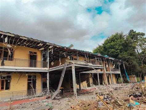 ဒီးမော့ဆိုမြို့နယ်၊ နန့်မယ်ခုံကို စစ်ကောင်စီက လေယာဉ်ဖြင့် ဗုံးကျဲမှု လူ