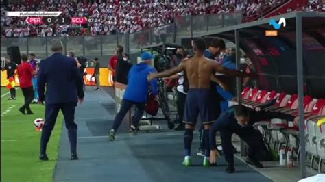 Video Perú Vs Ecuador Gustavo Alfaro Estalló Por Insólito Error De