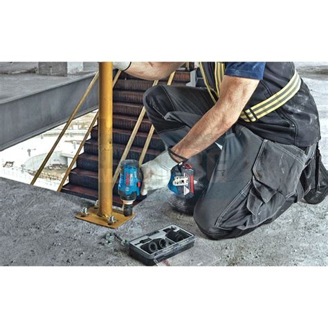 Акумулаторен ударен гайковерт Bosch GDS 18V-400 • Цена