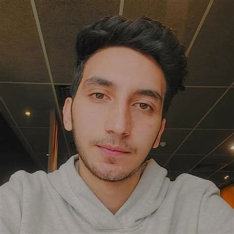 Ahmed Mostafa Ahmedmostafa • Threads Say More