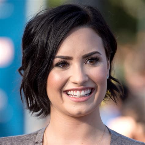 Watch Demi Lovato Talks Thigh Gap And Sports Chic Wavy Bob Haircut