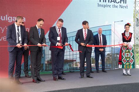 Президентът Румен Радев участва в церемонията за откриване на разширения завод на “Хитачи