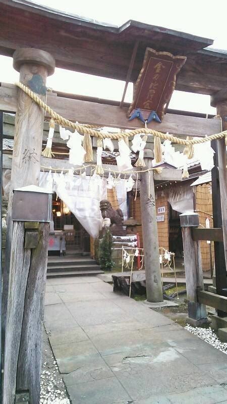 新潟市中央区寄合町の金刀比羅神社の狛犬たちとりこま