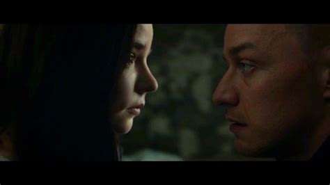 Split Kiss Scene Youtube