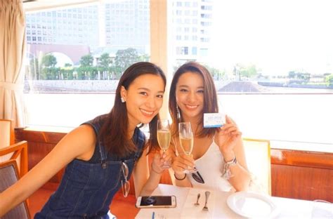 高橋メアリージュン、妹・高橋ユウからのサプライズに「嬉しいーーー！」 Ameba News アメーバニュース