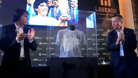 Tidak Memikirkan Wang Berjuta Lothar Matthaus Pulangkan Jersi Maradona