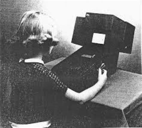 Recorrido Histórico De La Tecnología Educativa Timeline Timetoast