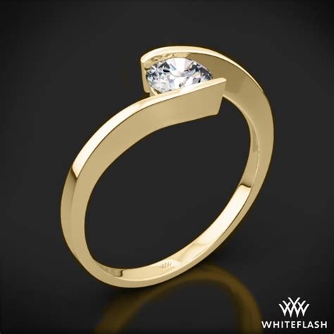 Lilly Diamond Solitaire 7683