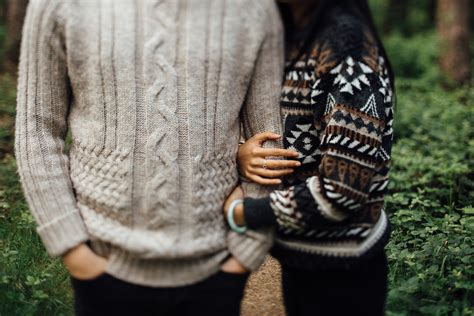 How To Notice Female Body Language Signs Of Attraction Introverted Alpha