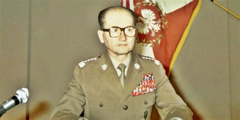 13 Grudnia 1981 R Wprowadzono W Polsce Stan Wojenny Historiawojen Pl
