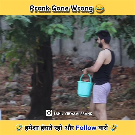 Prank Gone Wrong Aunty Bhadak Gayi😂 Instagram Pe Follow Kijiye