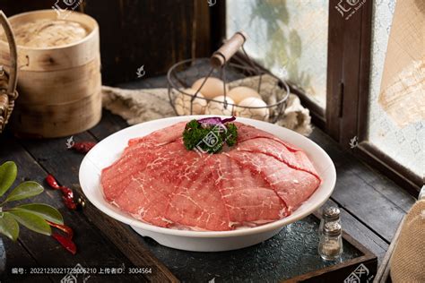 火锅肥牛窗边复古中国菜系食品餐饮摄影汇图网