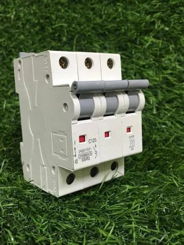 Square 4 Way Mcb Junction Box At ₹ 40piece In New Delhi Id 2854710854755