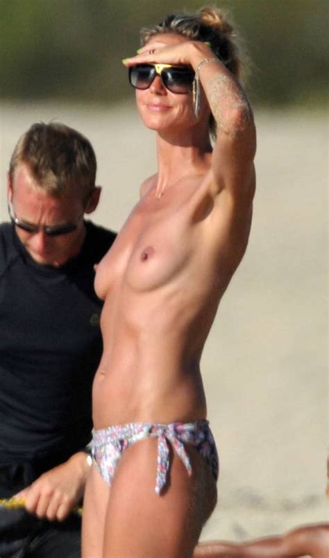 Topless Mom Pictures Image 71380