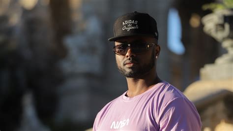 Cantor E Compositor Tayh Lança Não Tem Mais Graça