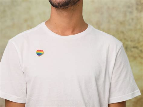 Prideoutlet Lapel Pins Gay Pride Rainbow Heart Silicone Pin