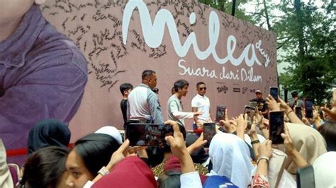 Tingkah Iqbaal Ramadhan Bikin Penonton Dan Penggemar Gagal Fokus