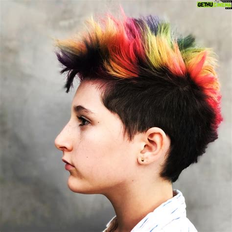 Sara Gilbert Instagram Gethu Cinema