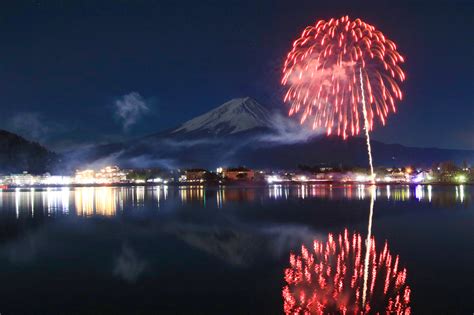 河口湖冬花火 富士緑の休暇村