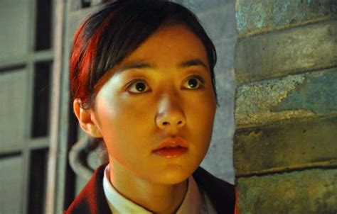 女明星拍吻戲，萬一對方有生理反應了怎麼辦？這一招真絕真恨 每日頭條