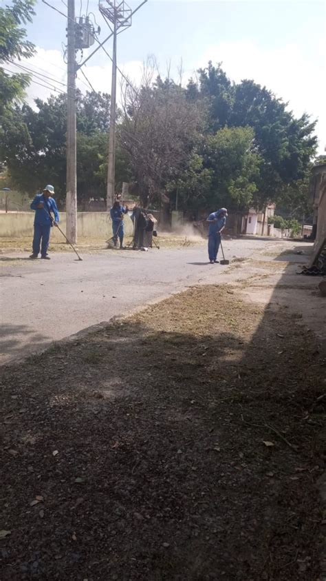 Seguem Obras De Capina E Limpeza Por Toda A Cidade Prefeitura