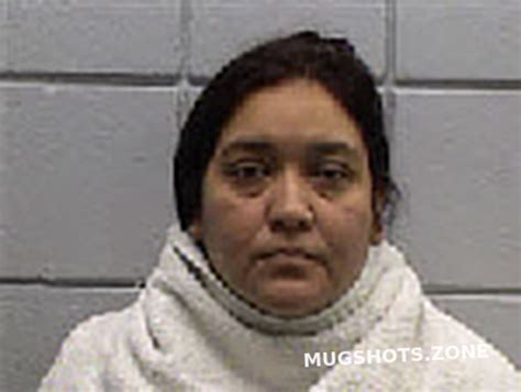 Rivera Nevarez Karina Edith 06 06 2025 Navarro County Mugshots Zone