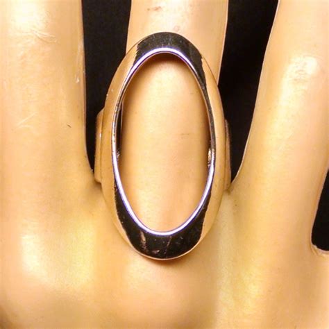 Rare Vintage Antique Style Oval Shape Hallow Ring Gem