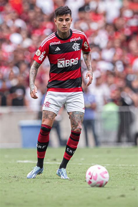 Pin De ~ L E T Mamonete 1406 🎸 Em Flamengo 🖤 ️ Em 2024 Imagens