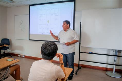 Se Realizó La Primera Clase De La Carrera De Ingeniería Industrial