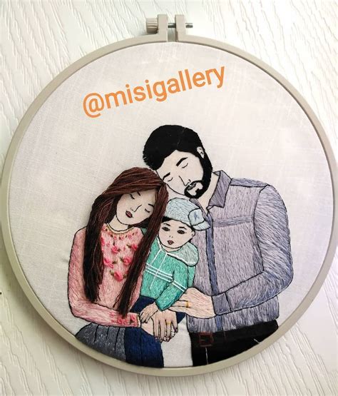 دلبرونه های میثی On Instagram “ دیوارکوب خانواده خوشبخت خیلی خوشگل و