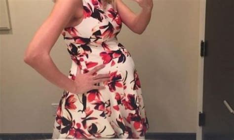 ΙΒΑΝΚΑ ΤΡΑΜΠ ΦΟΥΣΚΩΜΕΝΗ ΚΟΙΛΙΤΣΑ Mothersblog Gr