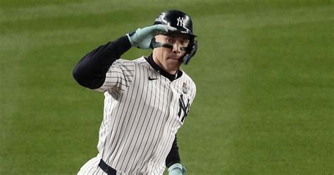 잠자던 거인 양키스 저지 Ws 첫 홈런 드디어 터졌다