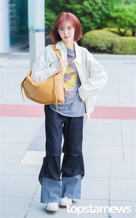 레드벨벳 웬디 ‘귀엽다고 말해 웬디의 영스트리트 출근길 [hd포토] 네이트 판